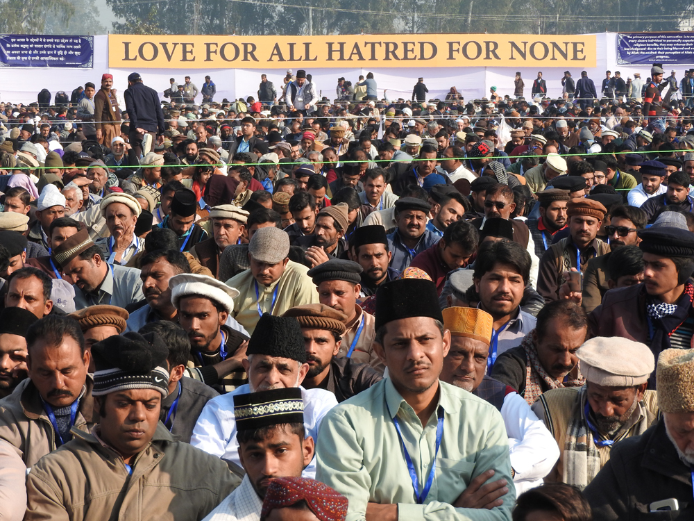 Jalsa Photo – The Muslim Times